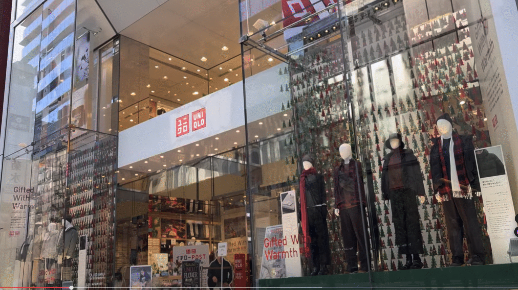 UNIQLO 様 | 展示会WOW!｜東京グラフィックス株式会社